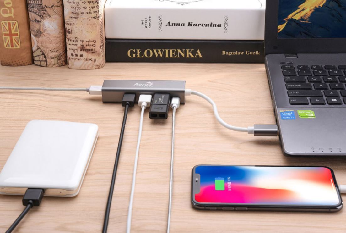 AeroCool 4 Port USB3.0 Hub with Micro USB Input - JB Hi-Fi