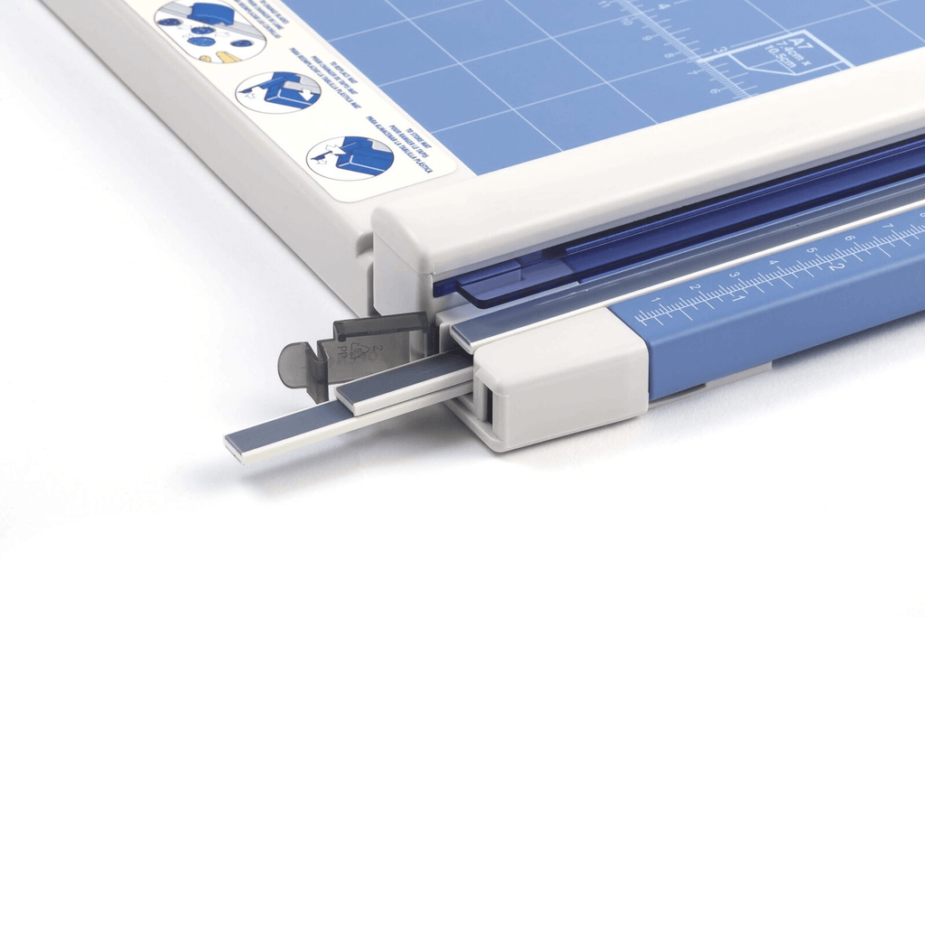 Carl RT200 Paper Trimmer Cutter A4 Rotary 10 Sheet Capacity - JB Hi-Fi